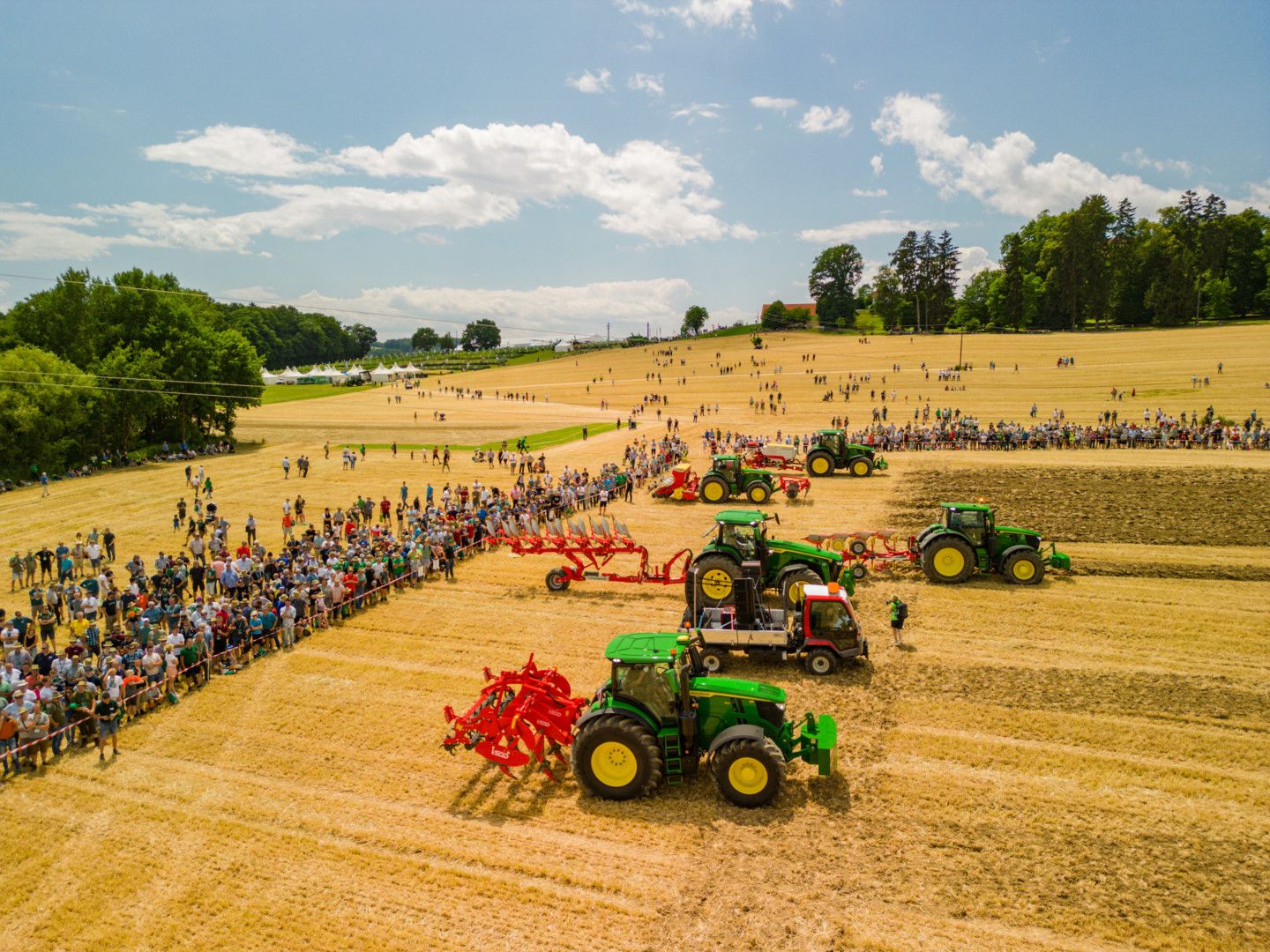 „Voller Erfolg“: Das war der Lagerhaus Feldtag 2023 mit der JLW ...